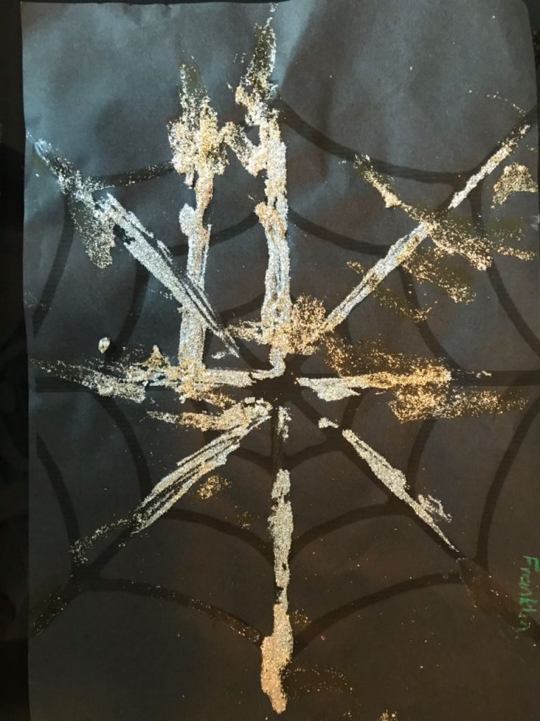 Bats and Spiders Halloween crafts - Children's KickstartChildren's ...